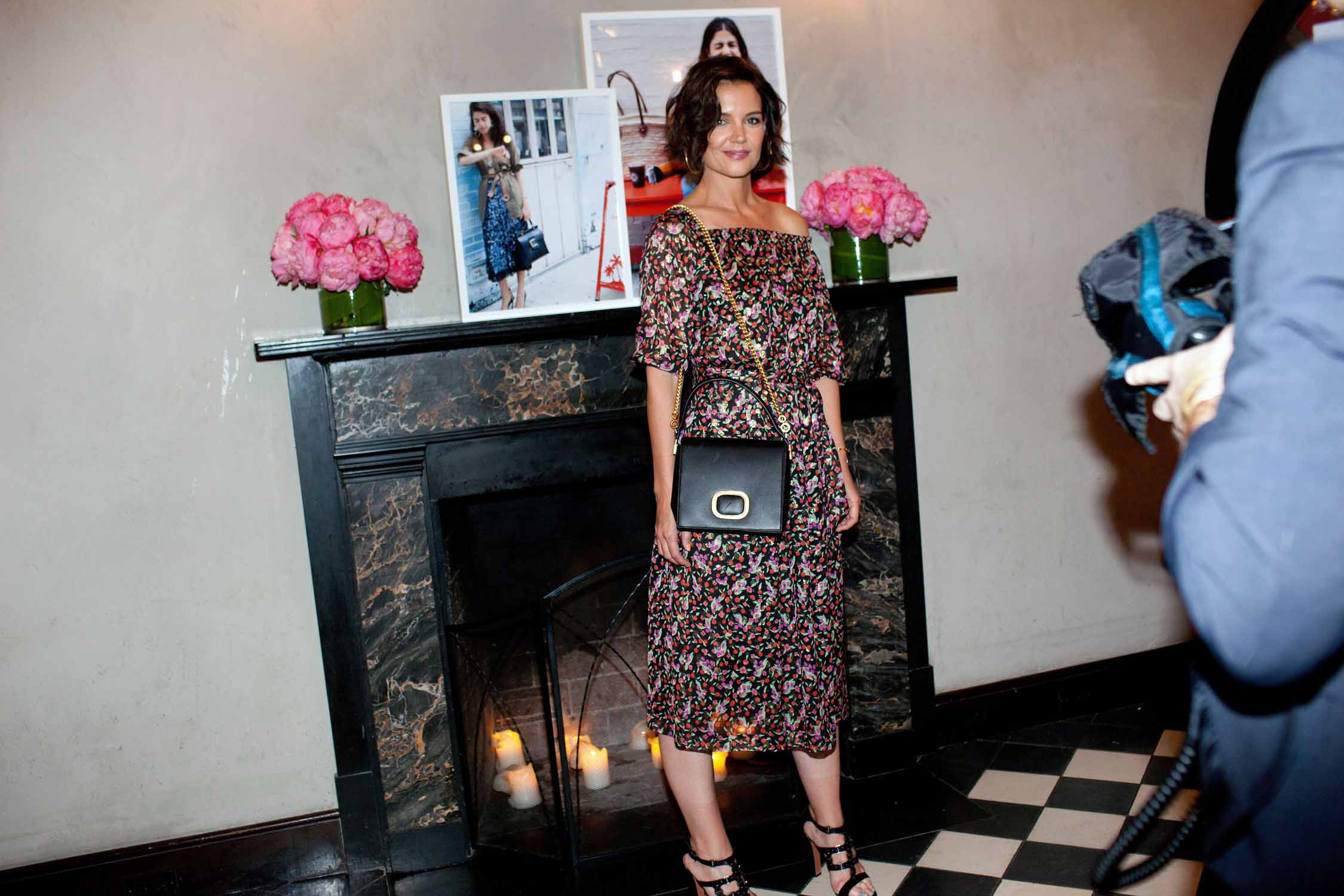 Katie Holmes Has Timed Her Growout Nicely - Go Fug Yourself Go Fug Yourself