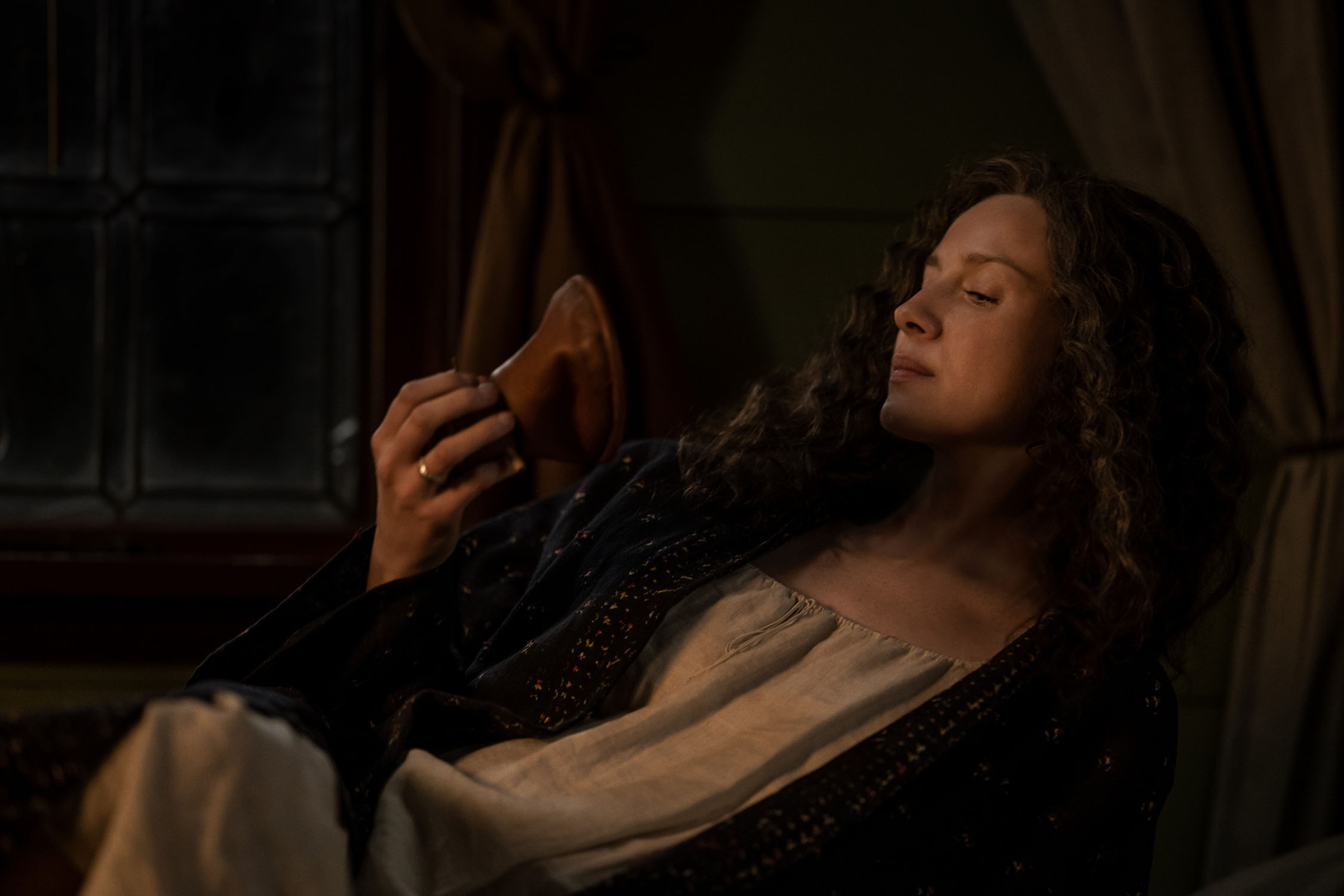 Outlander recap: The Ballad of Everyone’s Existential Misery - Go Fug ...