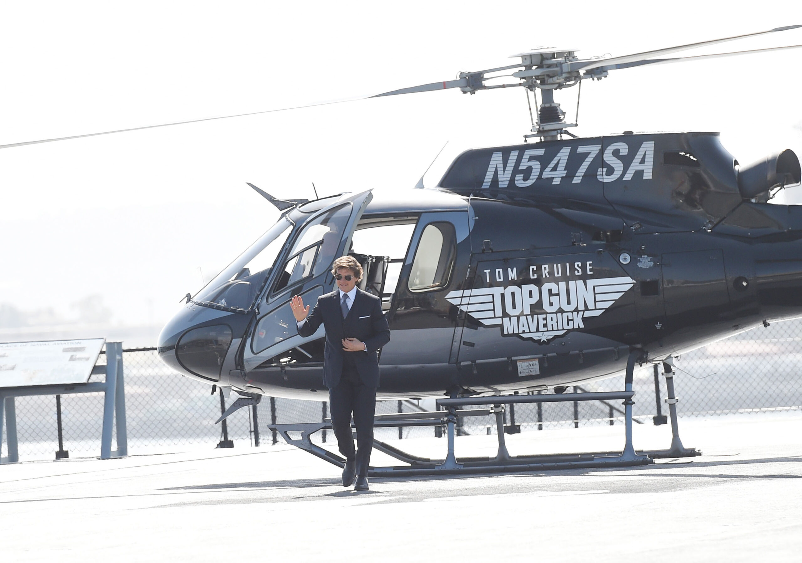 Top Gun: Maverick FINALLY Premiered Last Night - Go Fug Yourself Go Fug ...