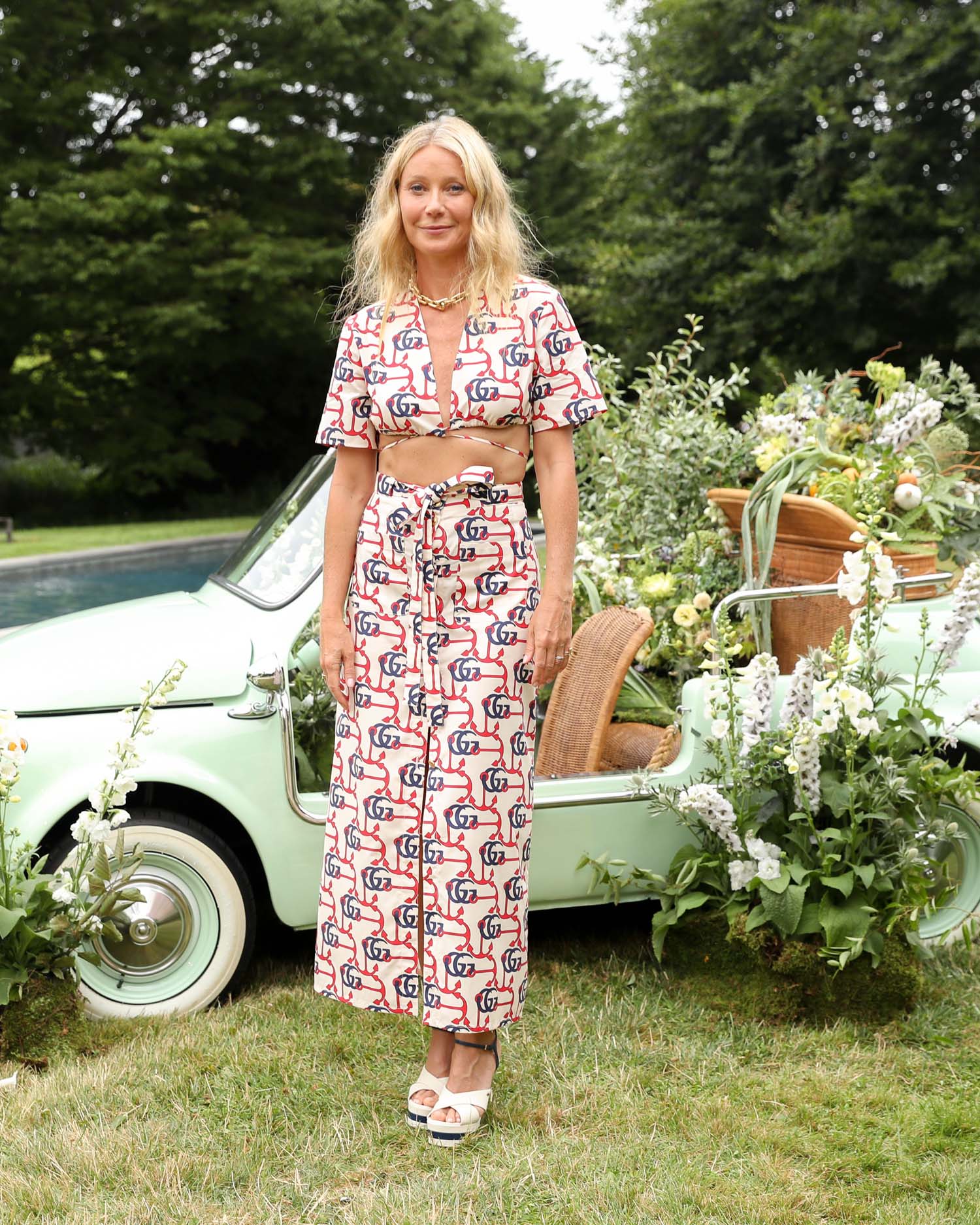 GOOP Threw a ‘Wellness Party’ In The Hamptons With Her Stylist - Go Fug ...
