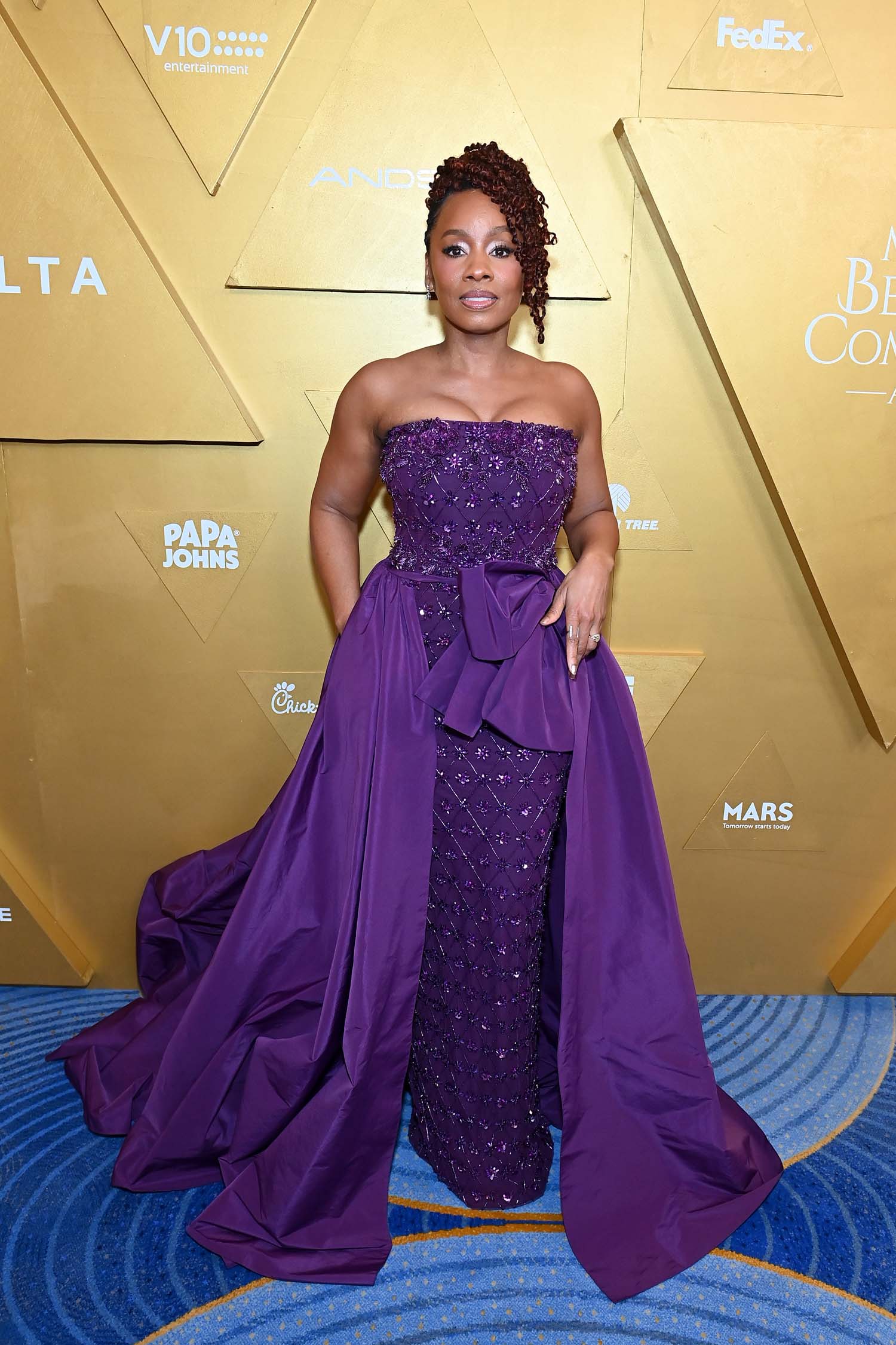 Anika Noni Rose Honored MLK In a Gorgeous Gown - Go Fug Yourself Go Fug ...